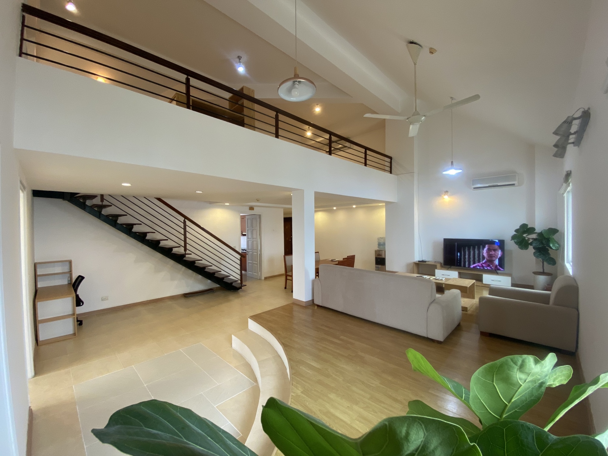 Penthouse with LAKE VIEW in G Tower Ciputra, Hanoi